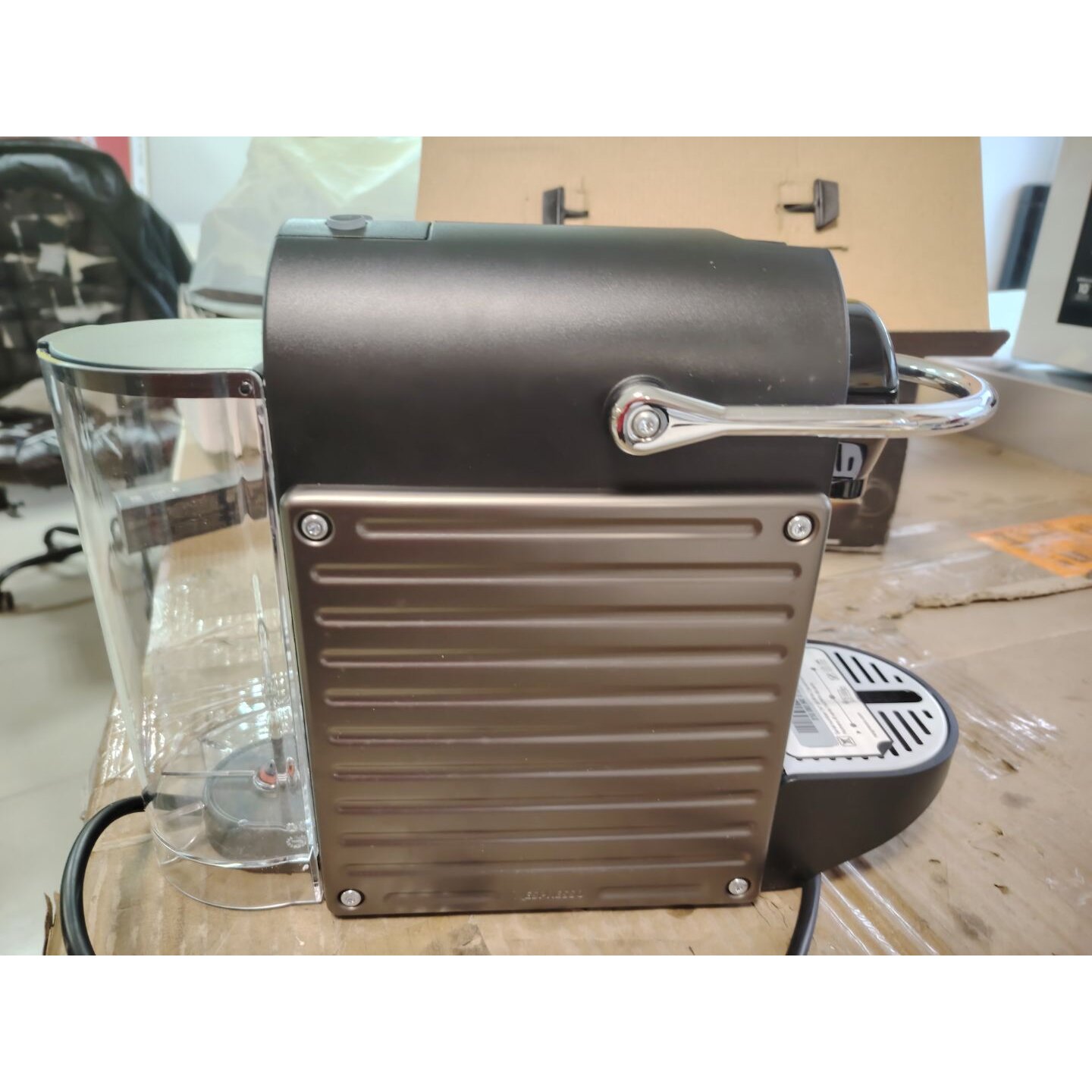 Купить УЦ Кофемашина DeLonghi Nespresso Pixie C61 Electric Titan ...
